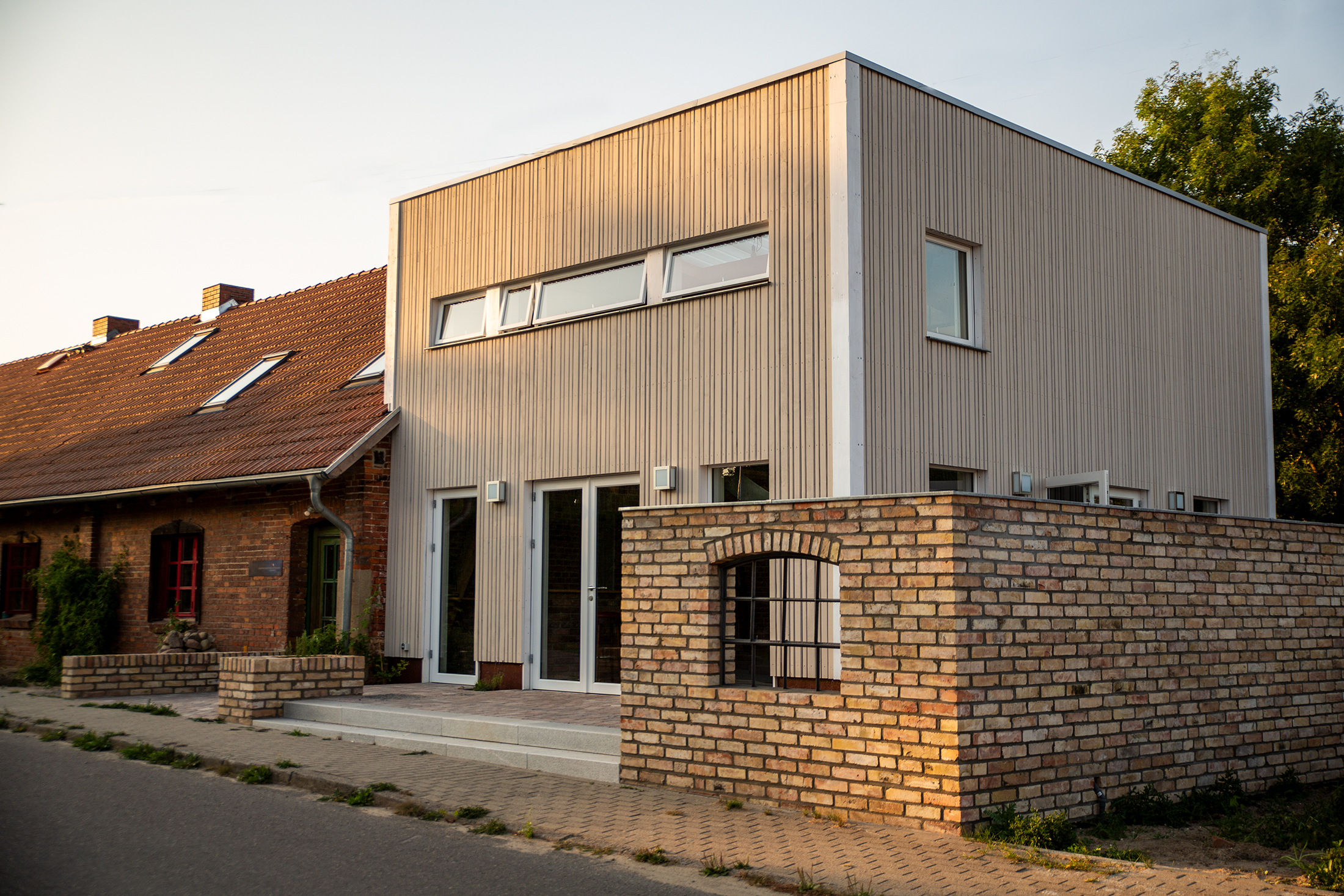 The KARO / Studio / Connection / Cafe