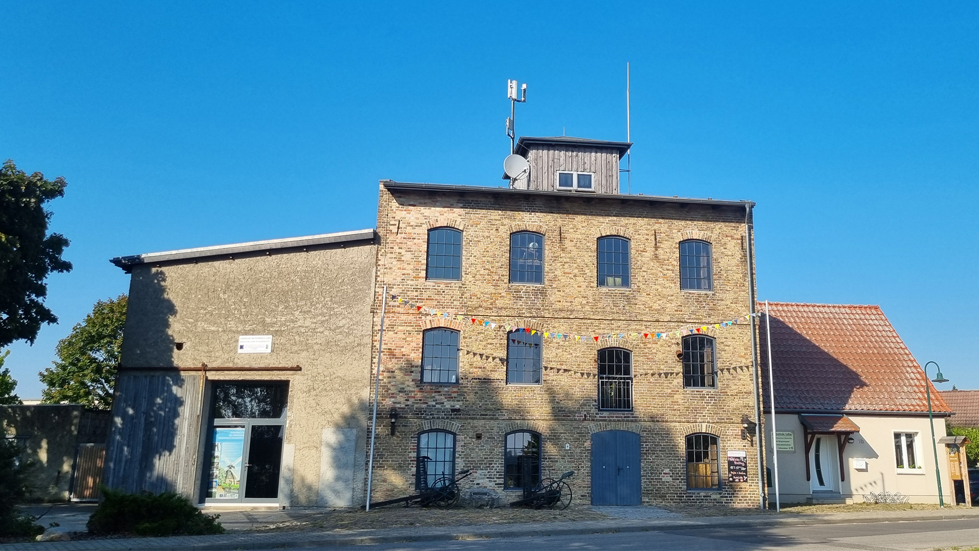 Motorized mill Lübs