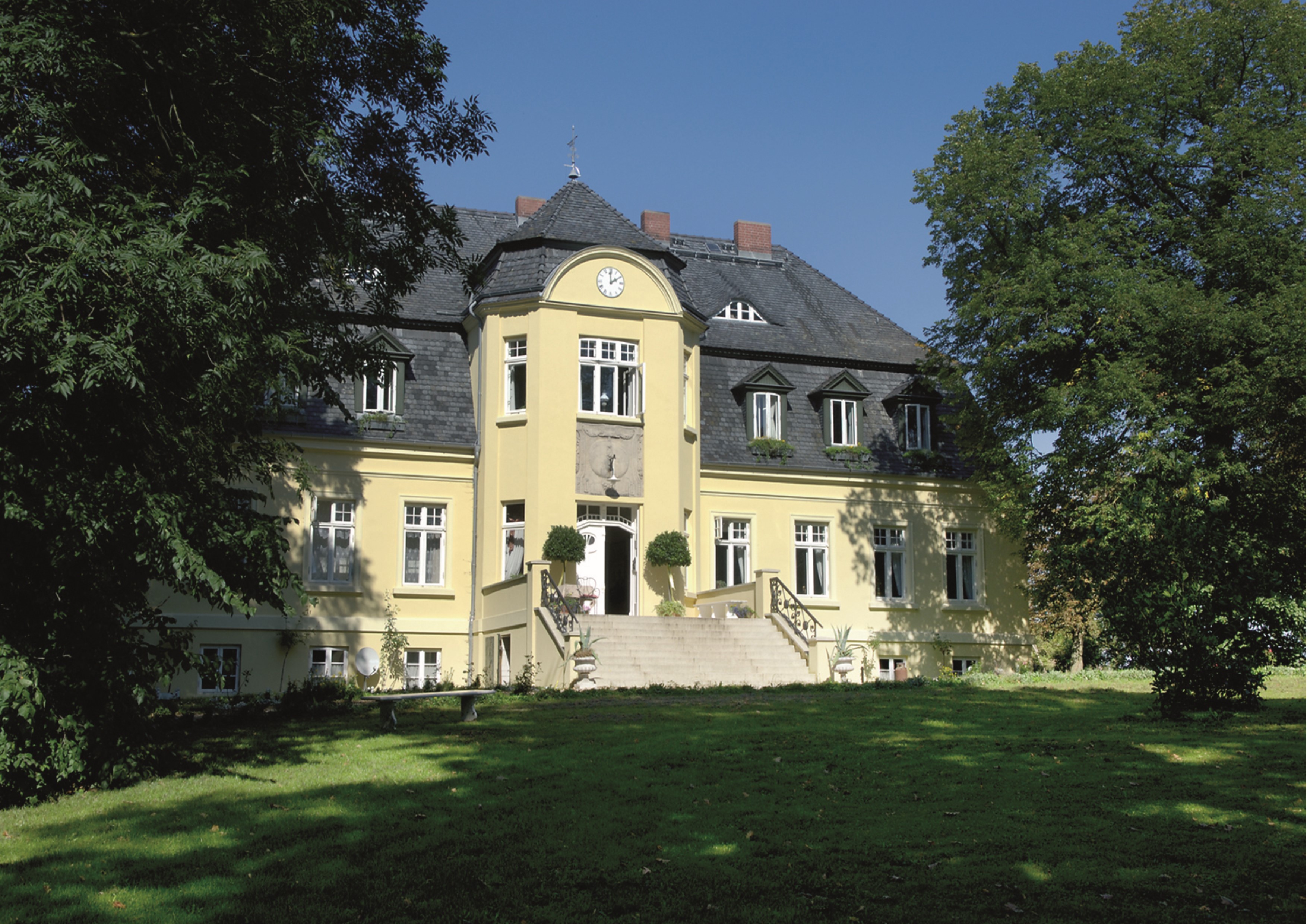 Belitz manor house