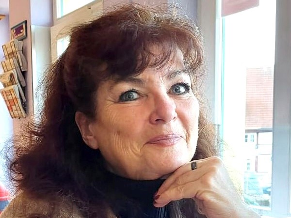 Literature at the Cliff ... with Christine Schween